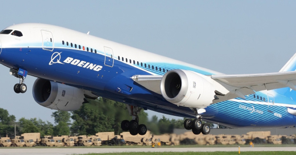 The Boeing 787: the Dreamliner Wakes up To Reality